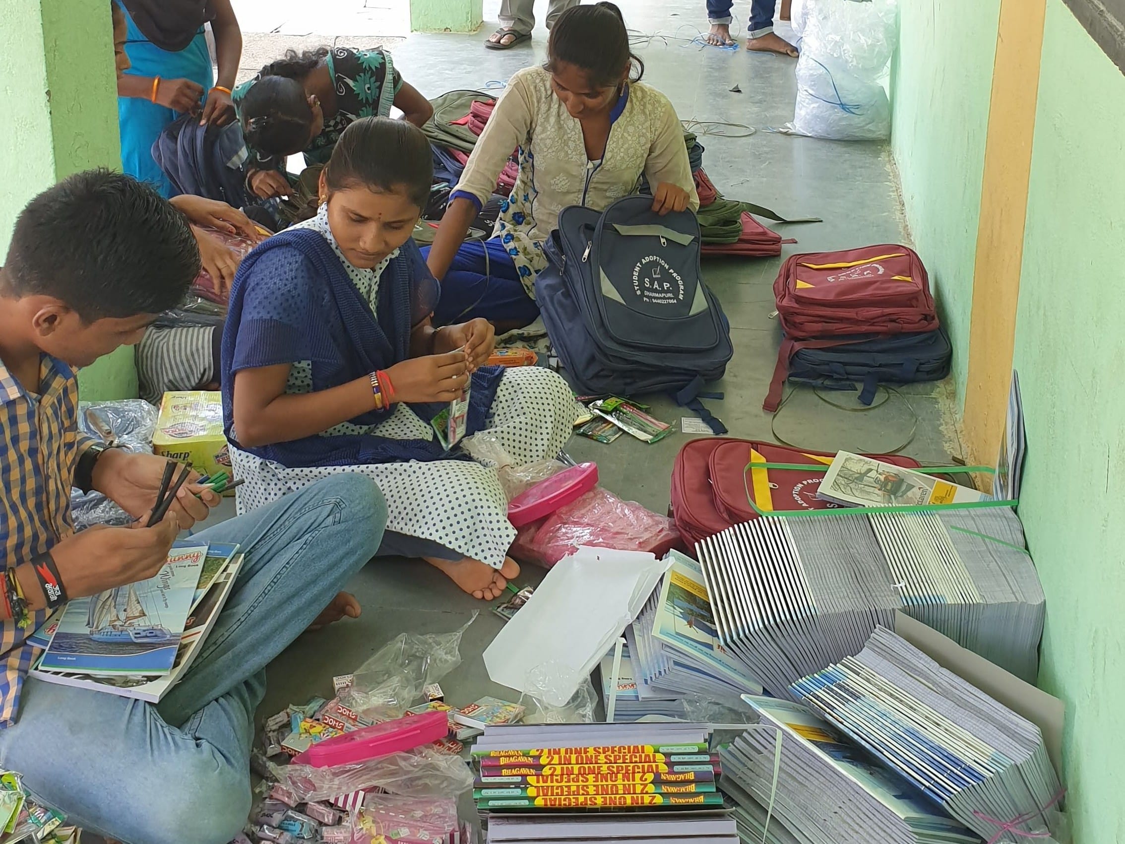 Help Poor/ Orphan Students for their Education | Milaap