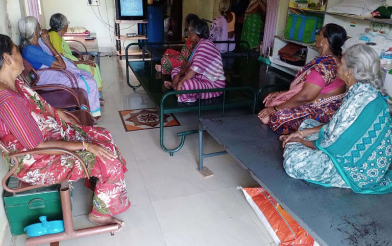 Donate to oldage home of 20 poor oldage people in India | Milaap
